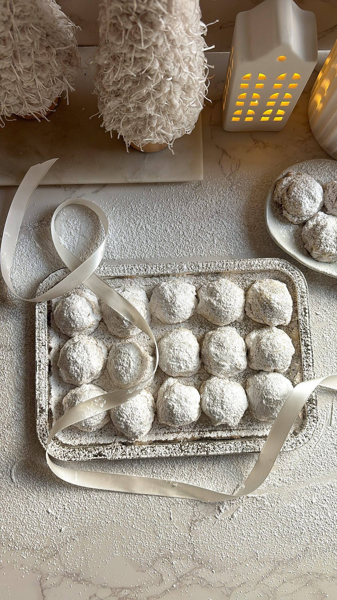 Snowball Cookies -Velvet & Velouté - Easton Gilowski